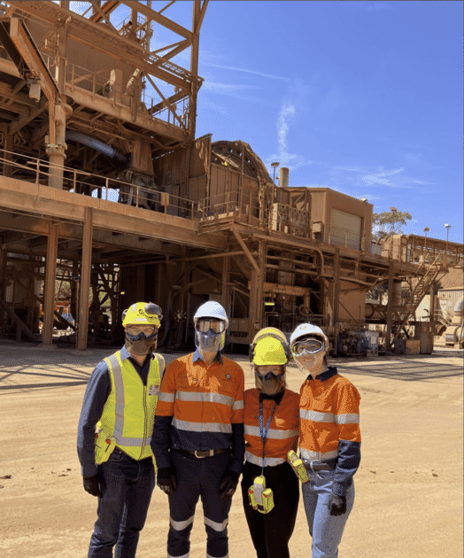 Explorando a excelência: Uma visita à Pinjarra Alumina Refinery da ...